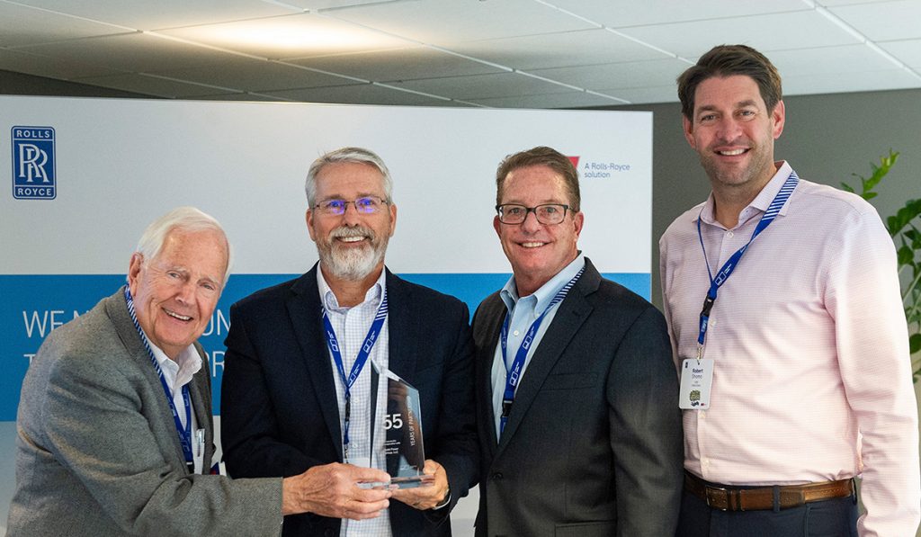 Indel Awarded mtu Distributor of the Year - Johnson & Towers